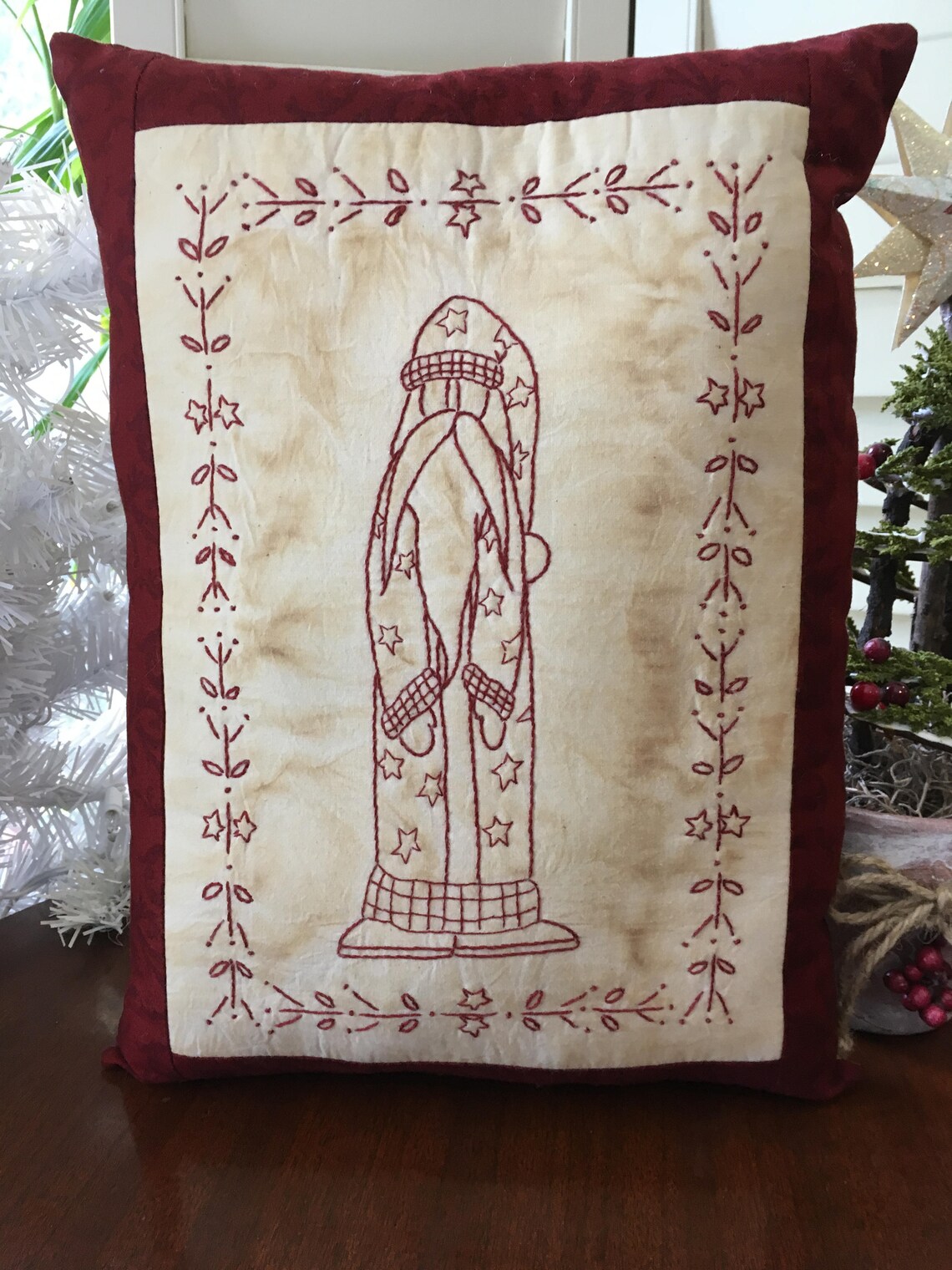 Old World Santa - Hand Embroidered Holiday Pillow - Vintage Fabric ...