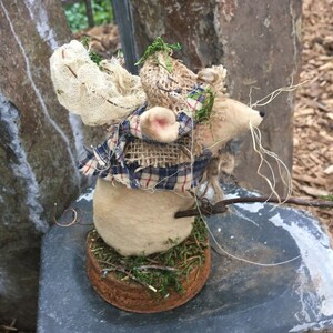 Primitive Mouse - Fishing Mouse - Rustic Room Decoration - Country ...