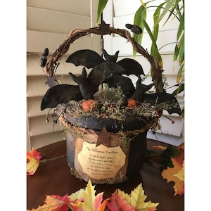 Handmade Primitive Halloween Cauldron Table Decor - Primitive Bats and ...