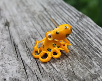 Blown Glass Green and Yellow Octopus Glass Figurine Octopus Glass Ocean ...