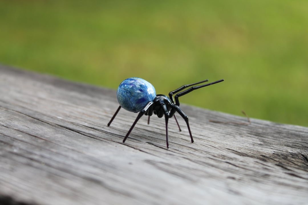 Glass Spider Figurine Blown Glass Spider Glass Spider Miniature Glass ...