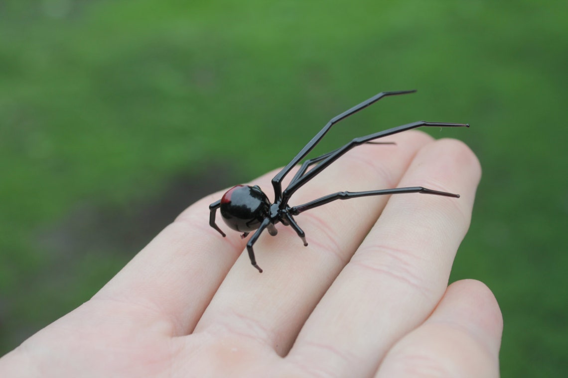 Art Glass Black Widow Figurine Blown Glass Spider Hand Blown Etsy