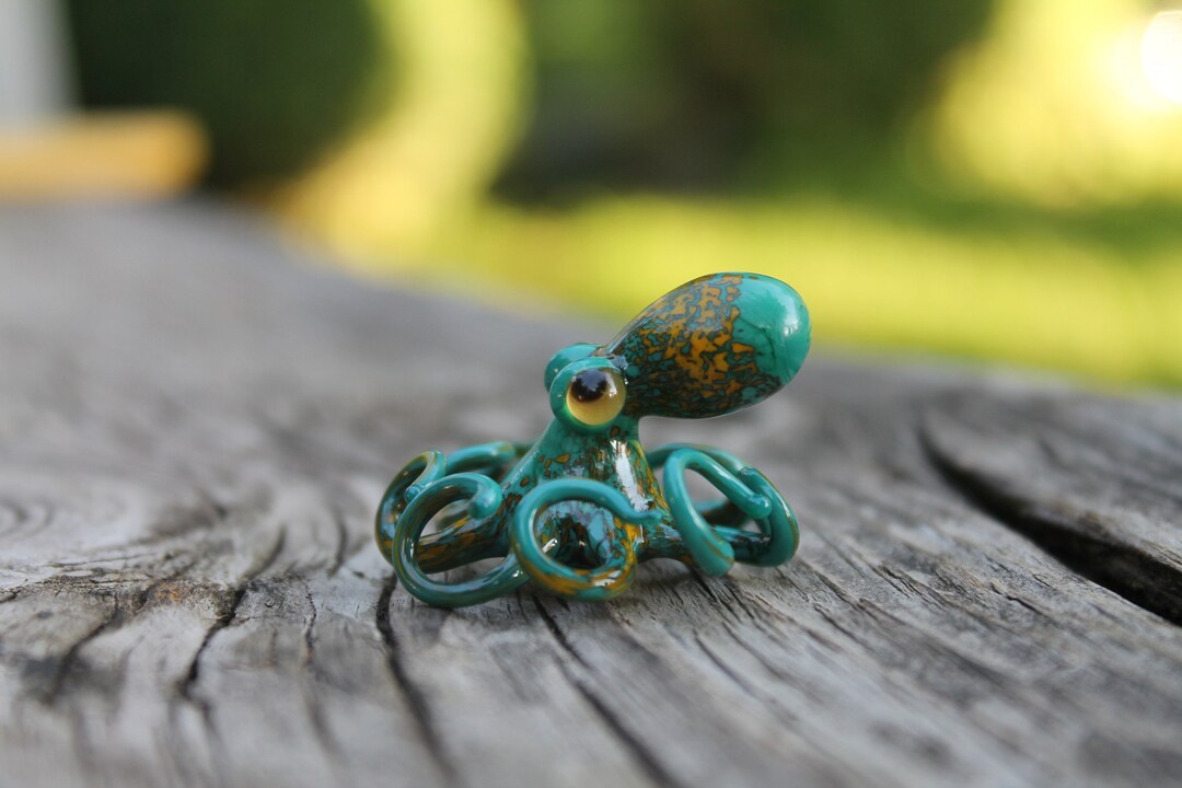 Blown Glass Green and Yellow Octopus Glass Figurine Octopus Glass Ocean ...