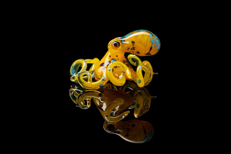 Small Yellow Glass Octopus Glass Figurine Octopus - Etsy