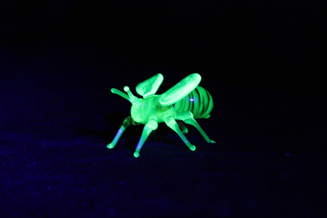 Uranium Glass Bee Figurine - Vaseline Glass Figurine Bee - Glass UV Bee ...