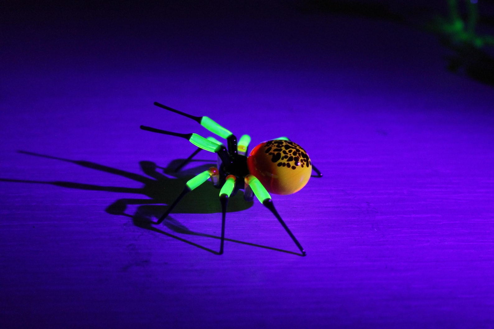 Red Uranium Glass Spider Surprise Uranium Vaseline Glass Figurine ...