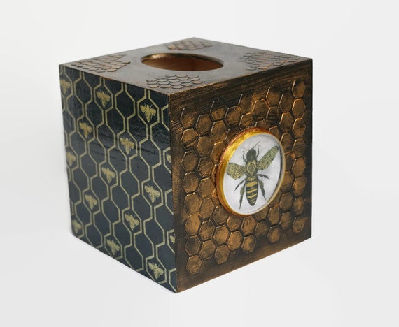 Porcelain Bee Tissue Box Cover