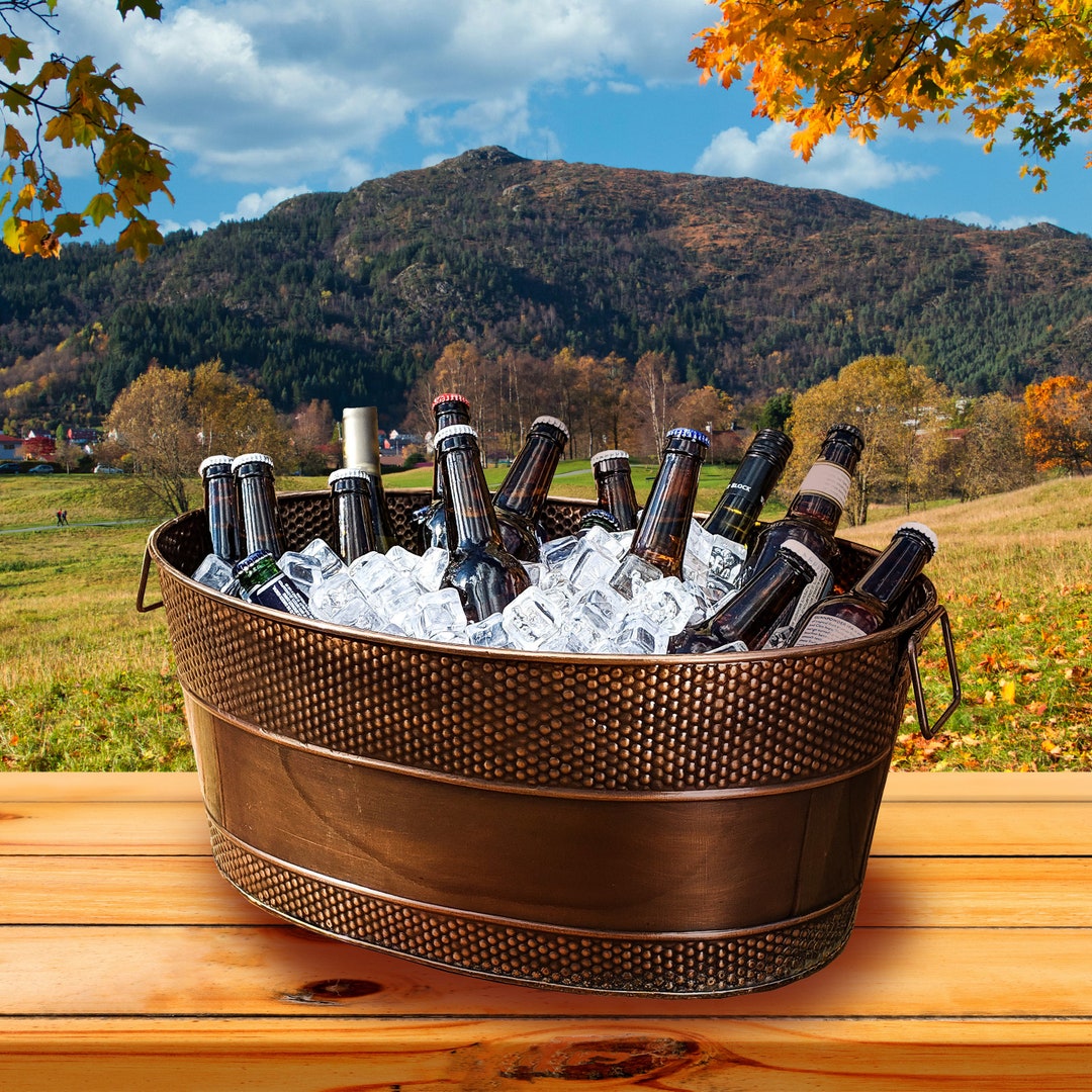 Personalized Beverage Tub With Stand for Wedding Gift - Etsy