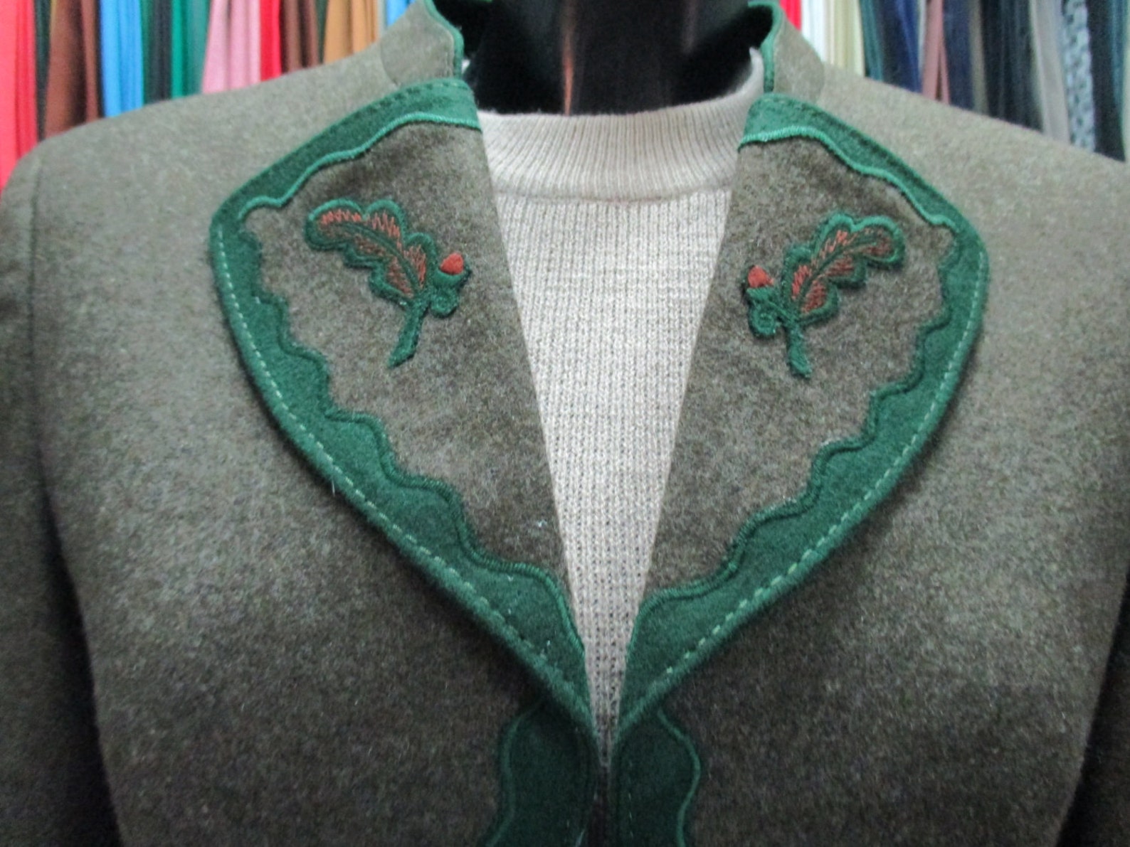 60s Tyrolean Blazer With Embroidery/typical Buttons/pure Wool/size 8-10 ...