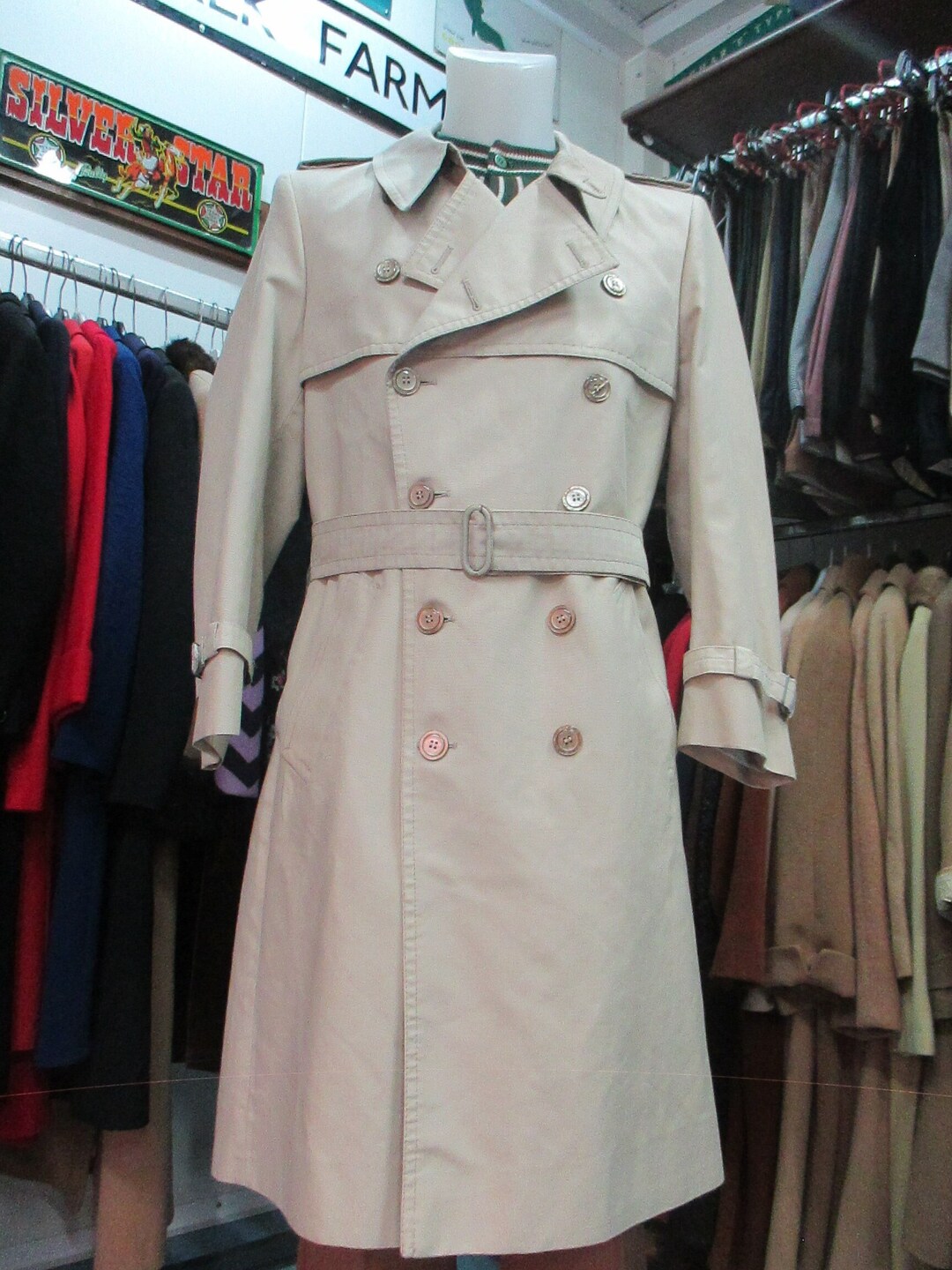 Vtg 60s Beige Trenchcoat/made in Italy clan/mods Style/epaulettes/belt ...