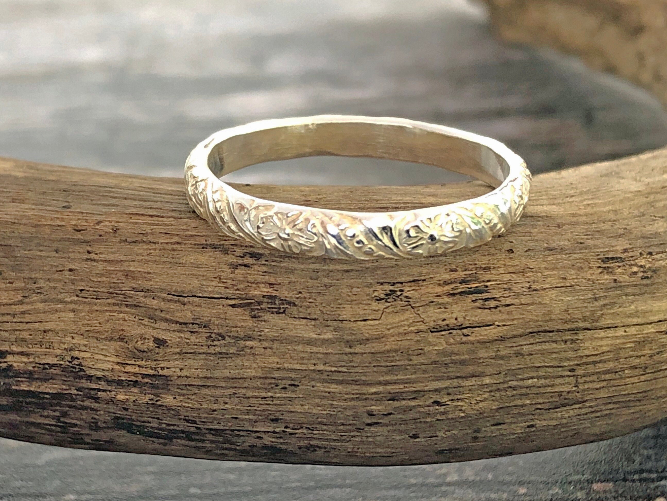 Flower Ring, Patterned Sterling Silver Ring, Delicate Silver Flower ...