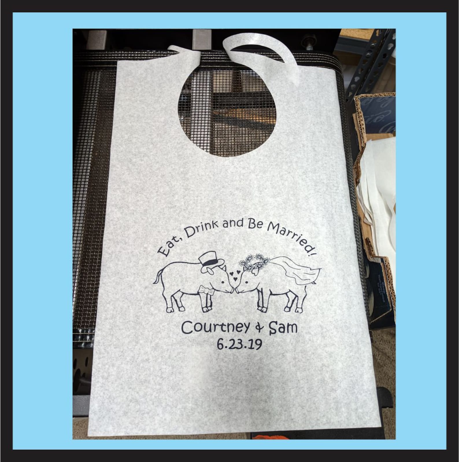 Piggie Bibs Adult Party Bibs, Disposable for Your IDOBBQ, Backyard ...