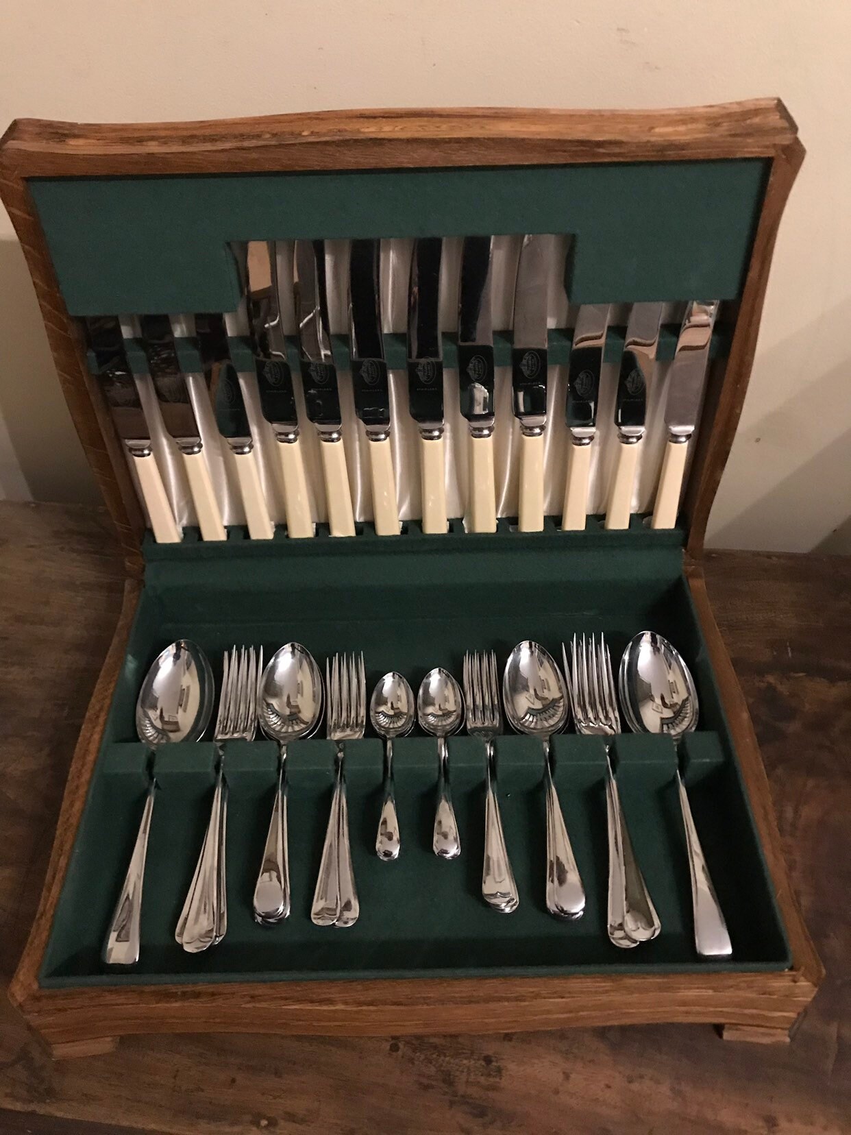 Vintage 1930’s Chronium Utility 38 Piece Oak Boxed Cutlery Set