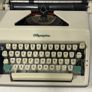 Vintage Circa 1970’s Olympia Portable Typewriter - Etsy