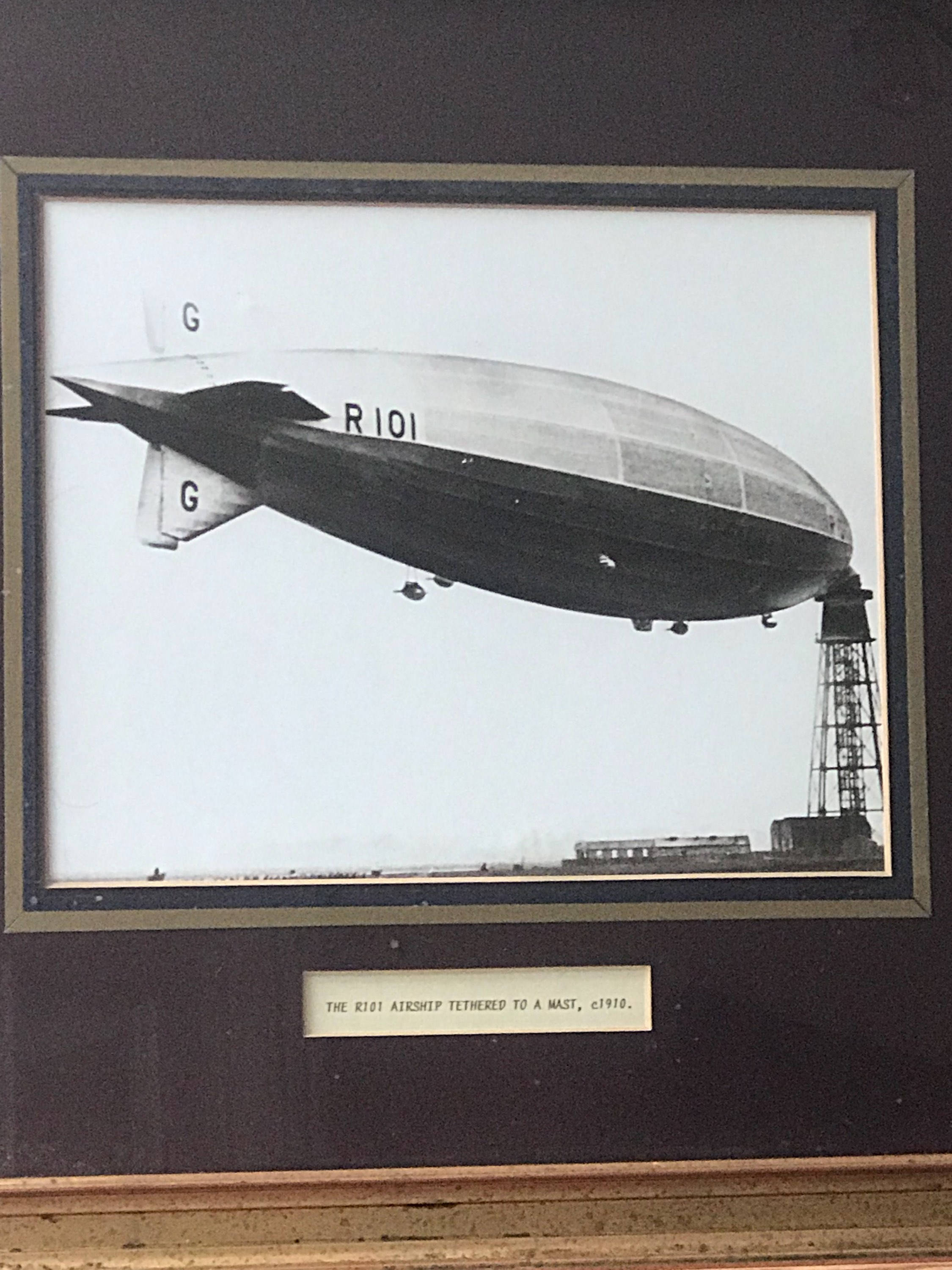 Large Gilt Framed Original Photo Of The R101 At Its Mooring Mast in ...
