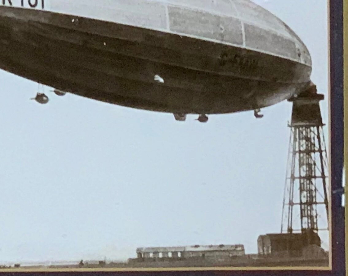 Large Gilt Framed Original Photo Of The R101 At Its Mooring Mast in ...