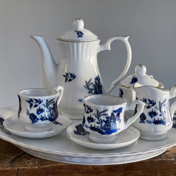 Blue Willow Miniature Tea Set - Etsy