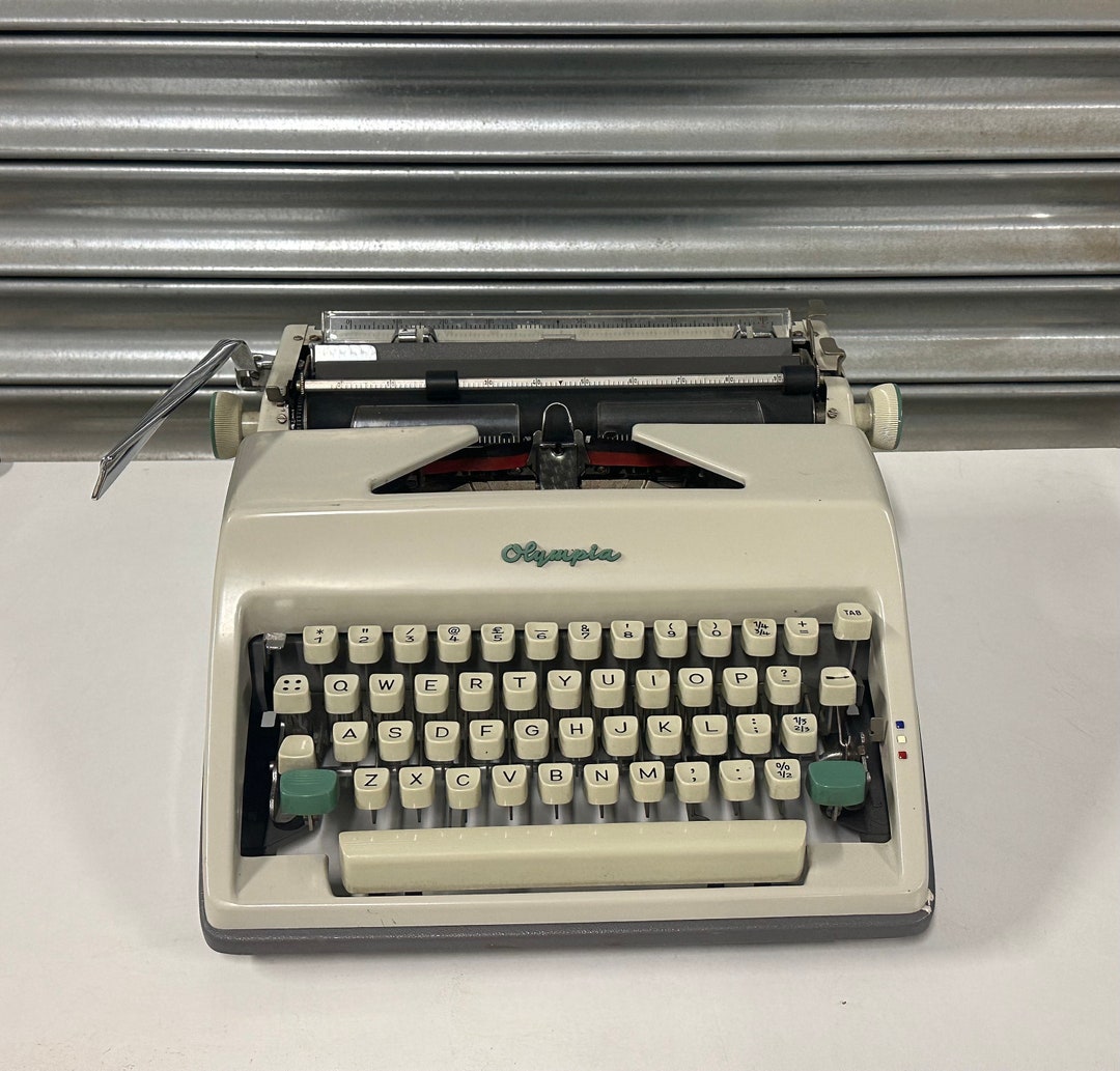 Vintage Circa 1970’s Olympia Portable Typewriter - Etsy