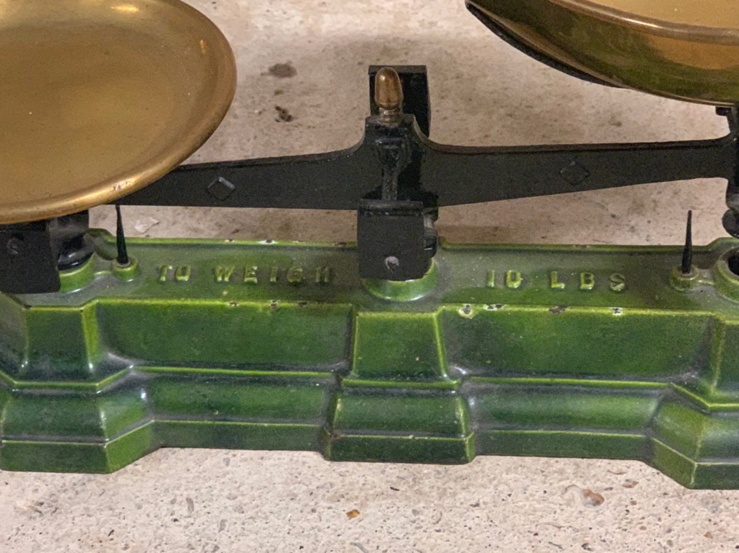 Vintage 10lb Scales With Brass Pan with Green Base