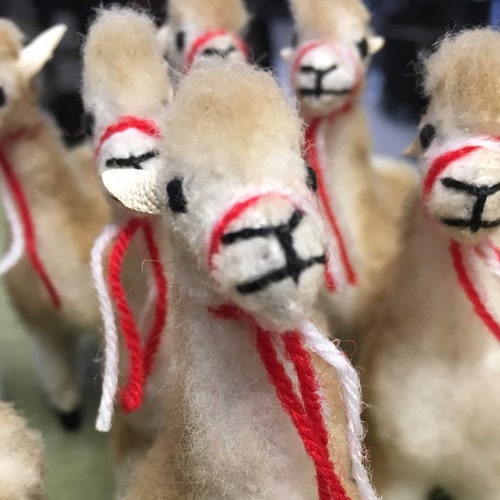 Fox Wire Farm White Alpaca Doll Keychain W/ Red & Pink Pom - Etsy