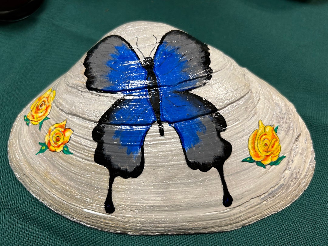 Hand-painted Butterfly Clam Shell: Maine Beach Decor - Etsy