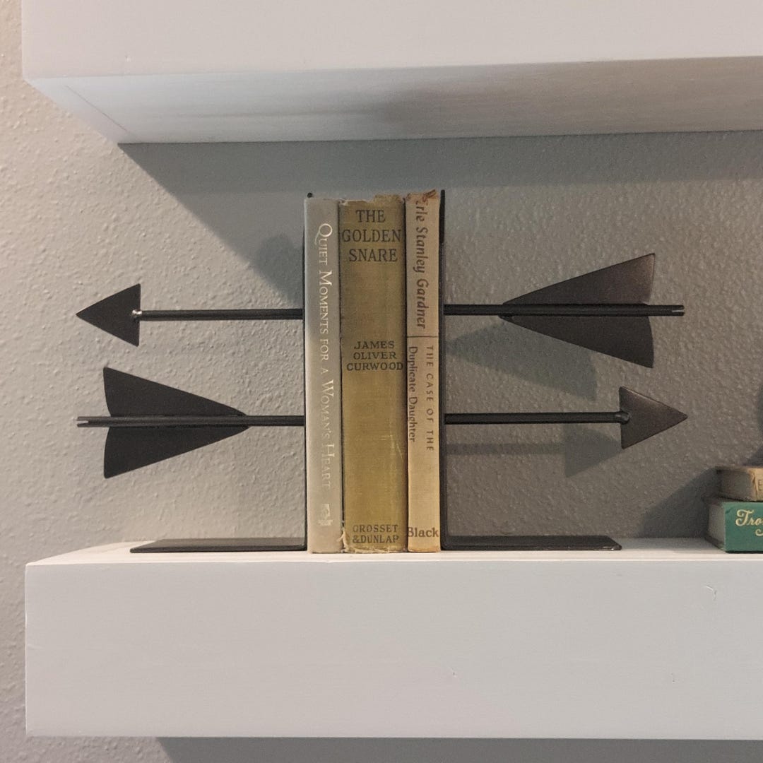 Custom Metal Floating Arrow Bookends-handmade Black Metal Double Arrow ...