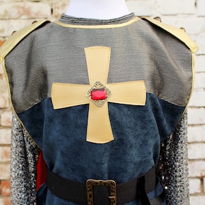 Knight Costume for Kids, Knight Chainmail, Surcoat and Cape All in One ...