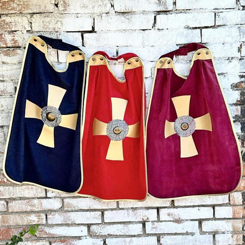 Medieval Cape Crusader - Etsy