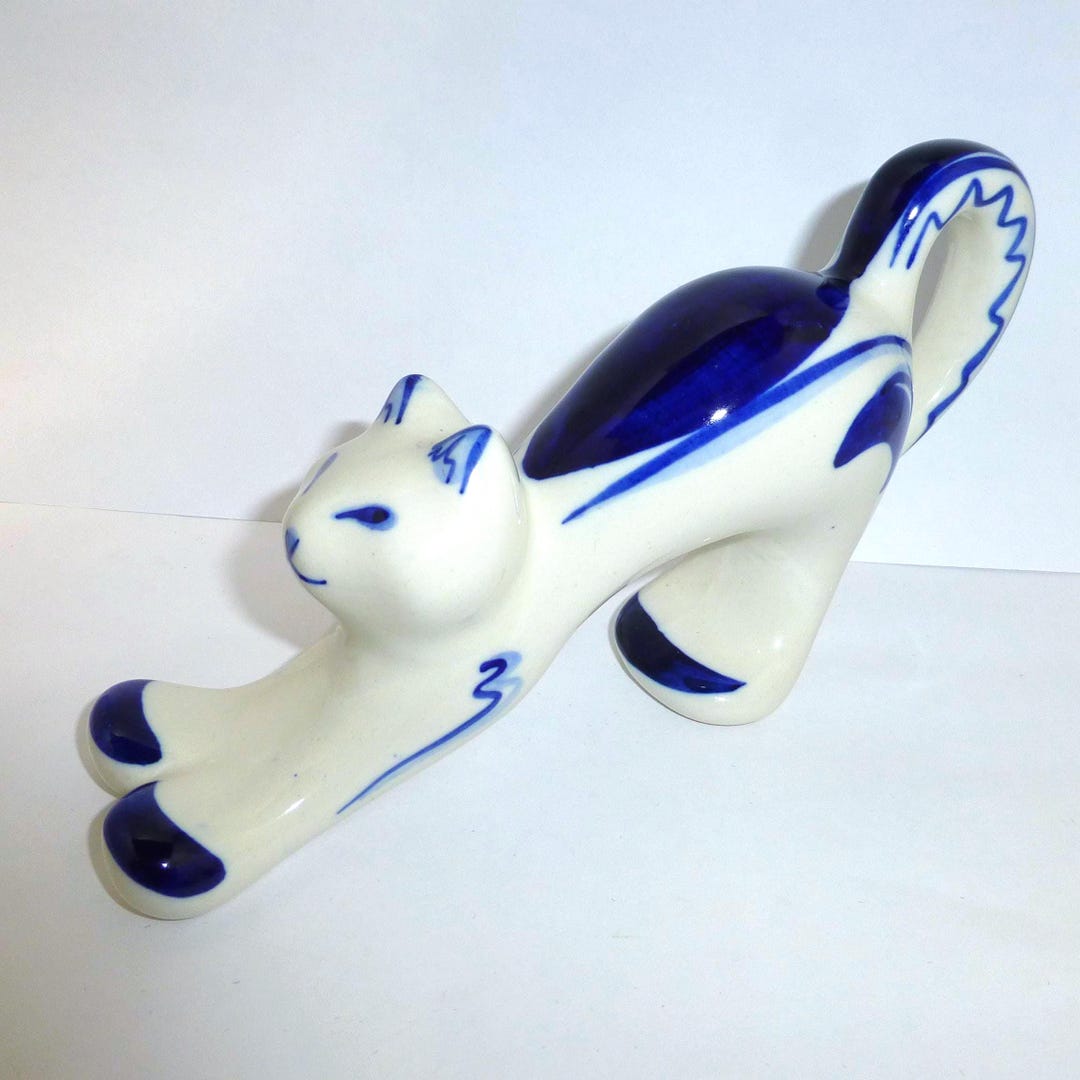 Vintage Russia Gzhel Stretch Cat Figurine Hand Painted Russian ...