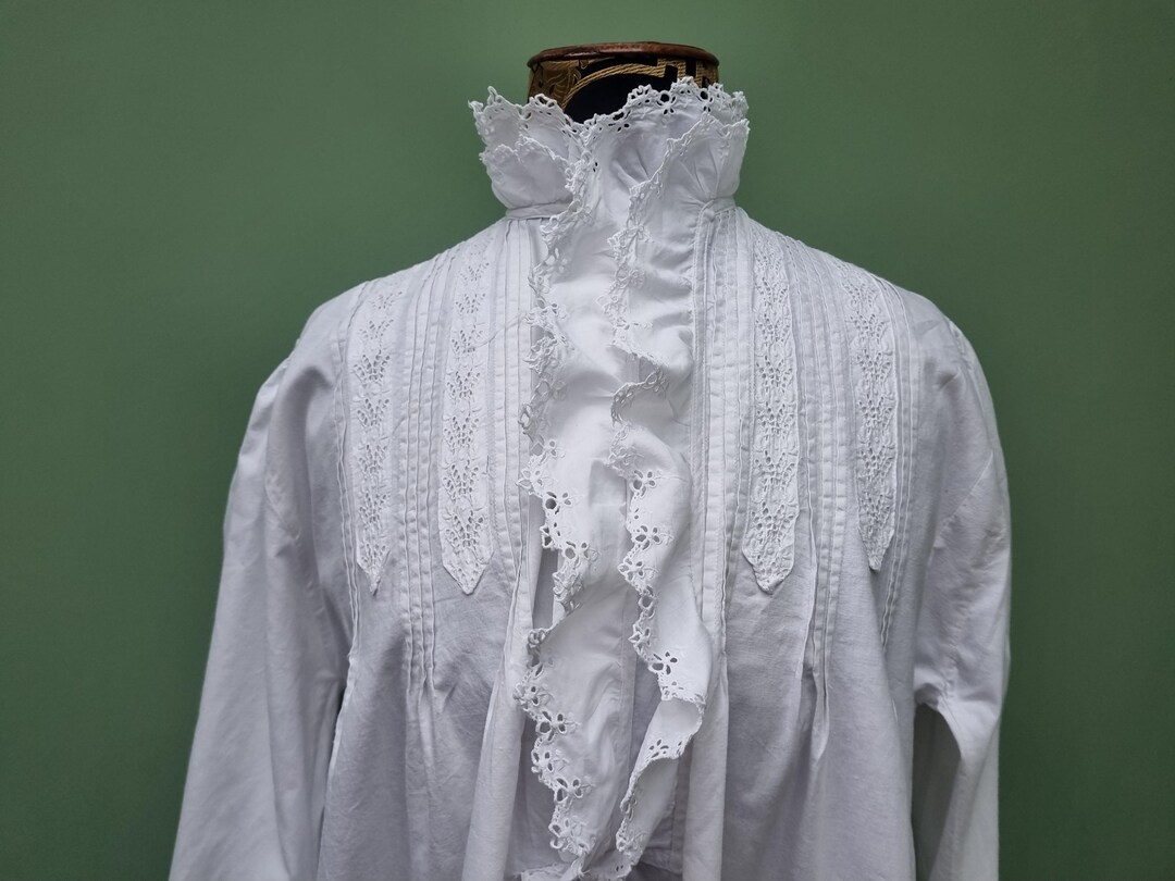 Lace Trimmed Pin Tucked Double Frill Nightgown C 1900. Size Large to ...