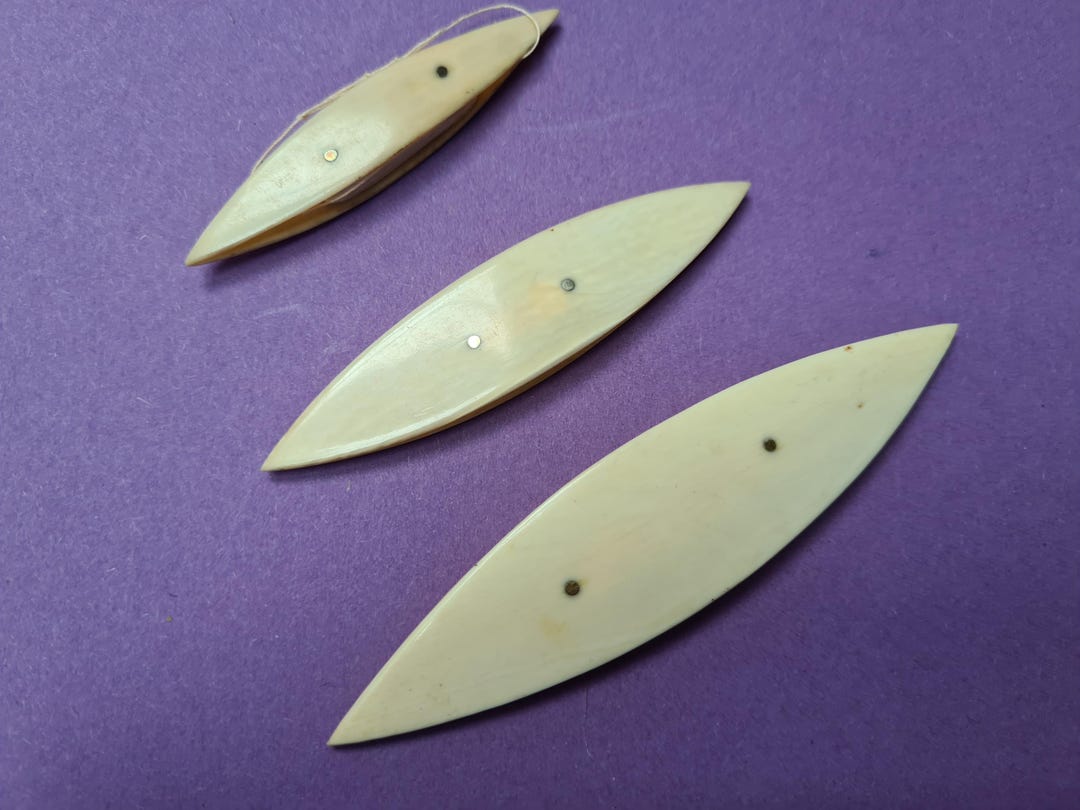 Antique Animal Bone and Ivorine Tatting Shuttles for Lacemaking: Small ...
