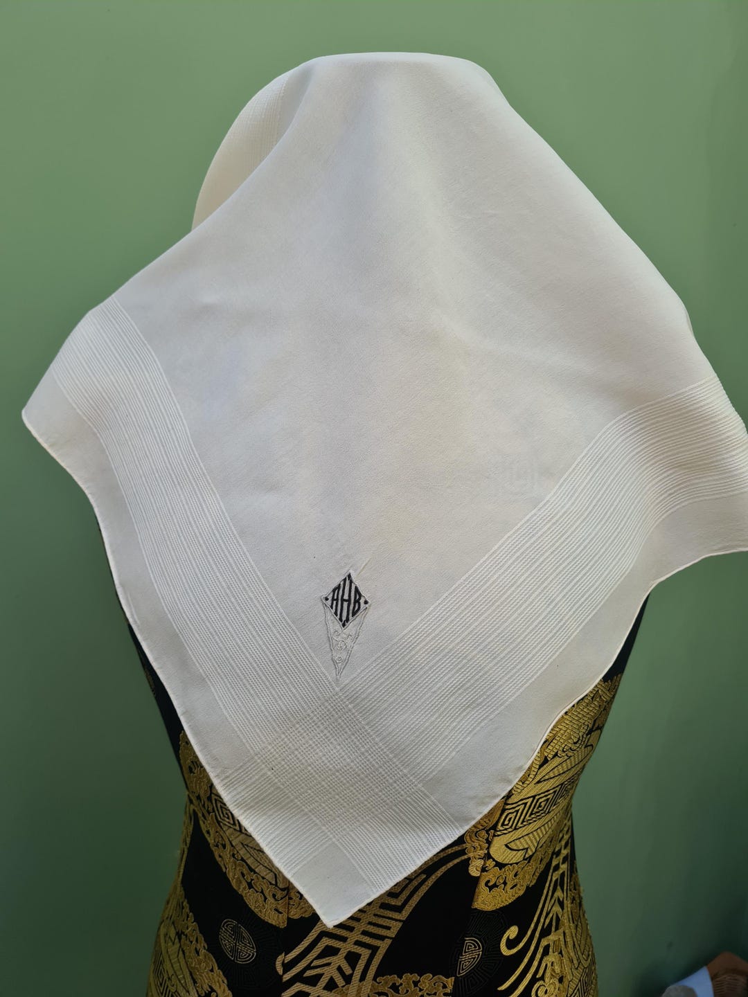 Original 1920s/30s Large Men's Cream Silk Handkerchiefs - Etsy UK