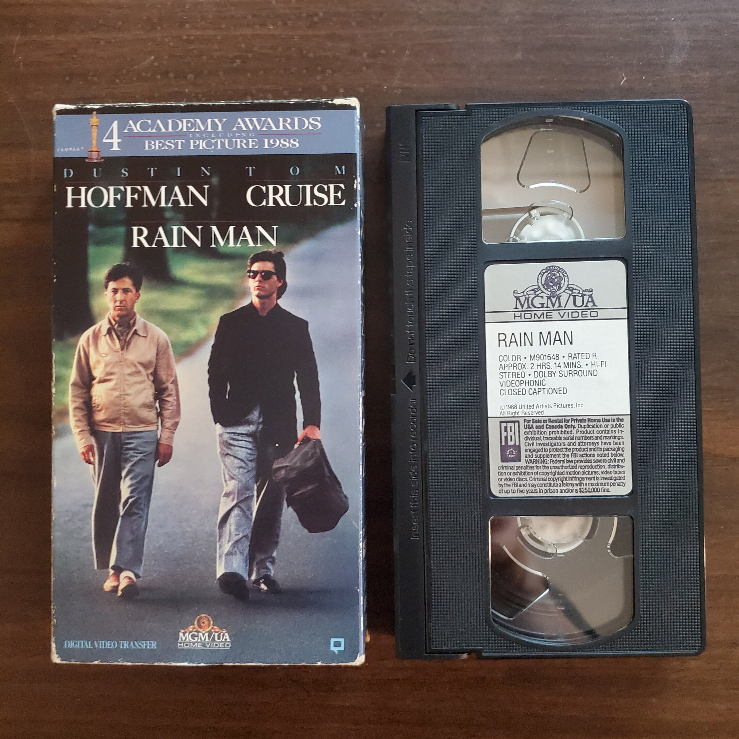 2 Movies on VHS, Rain Man and Jerry Maguire, Tom Cruise, Dustin Hoffman ...