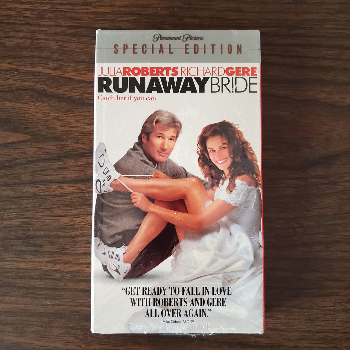 1999 Runaway Bride on VHS Starring Julia Roberts and Richard | Etsy
