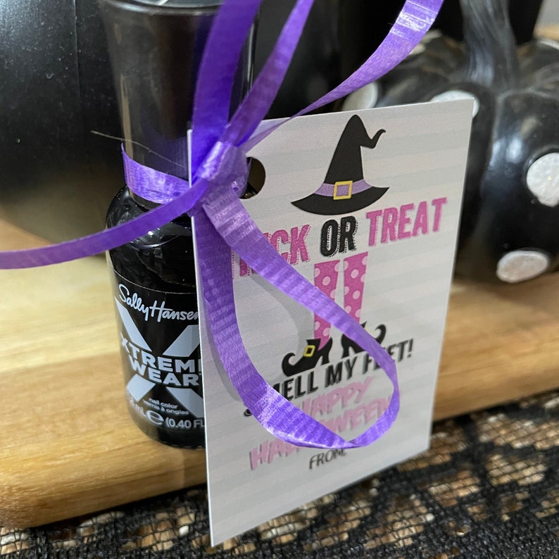 Trick or Treat Smell My Feet Gift Tags, Halloween Pedicure Gift Tags ...