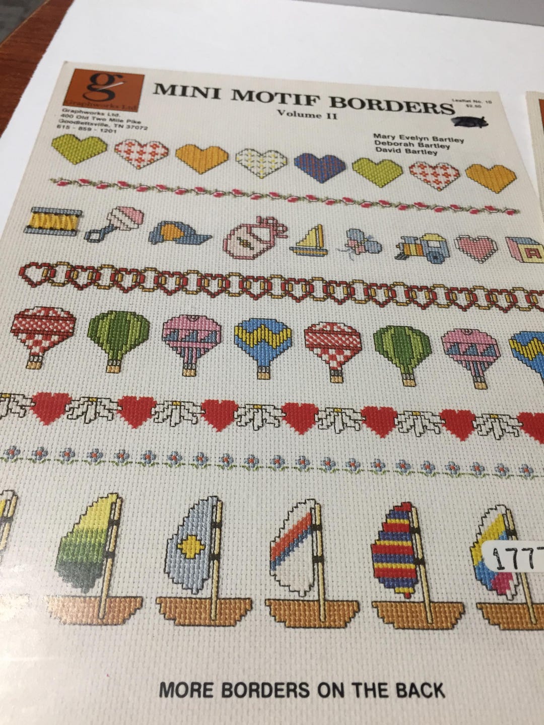 2 Graphworks Mini Motif Designs Christmas Vol. II & Mini Motif Borders ...