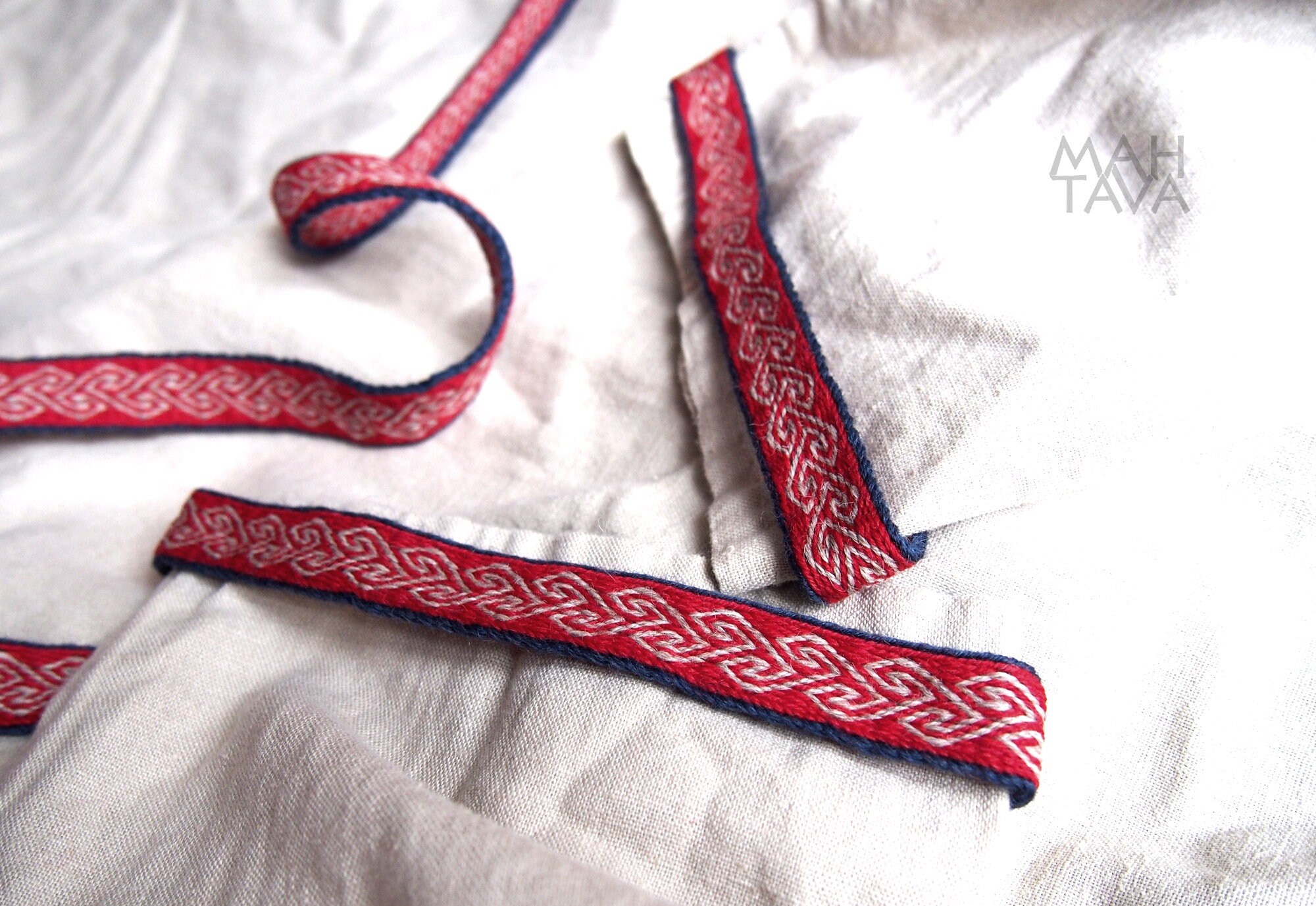 Tablet woven trim woolen viking trim tablet weaving tablet | Etsy