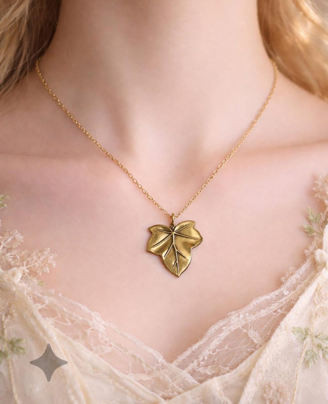 Necklace IVY Leaf Chain Vintage Style (1965) - Etsy