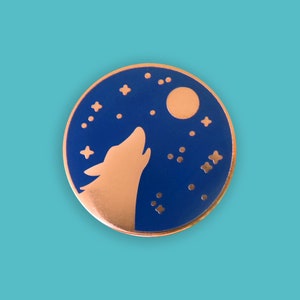 Howling Wolf Pin Badge, Woodland Enamel Pins, Halloween Enamel Pin,wolf ...