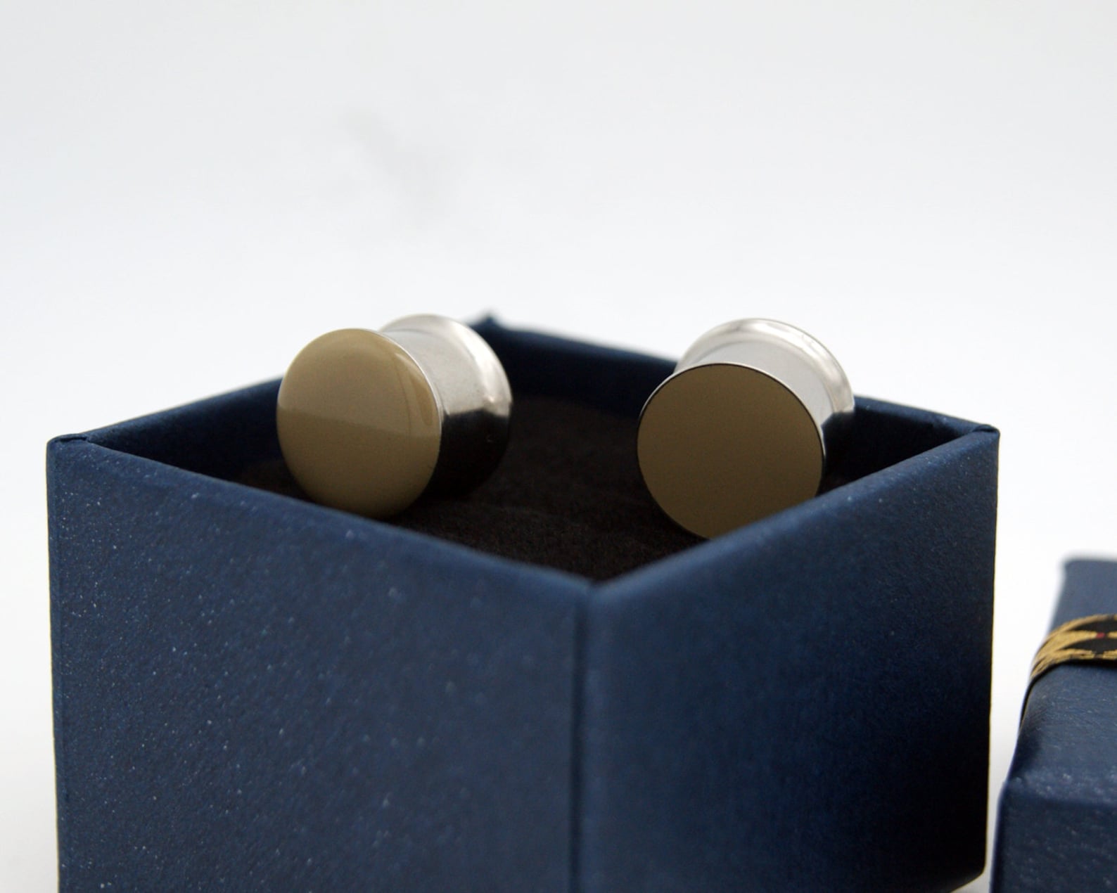 Double Flared Ear Plugs Available in 8g6g 5g 4g 2g 0g - Etsy