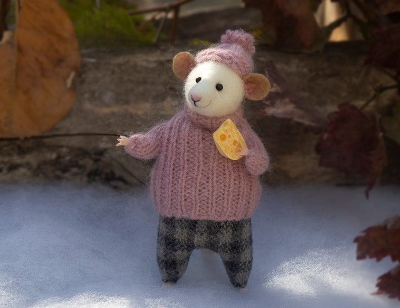Needle Felted mouse Woolen mouse Mouse with a cheese Art | Etsy