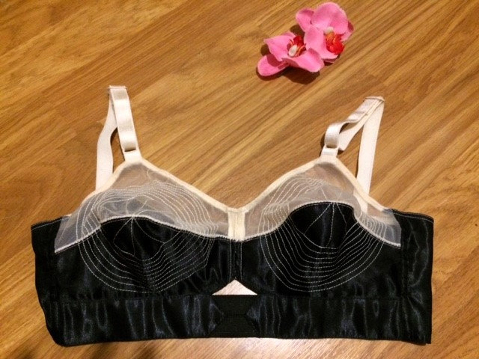 What Katie Did Spiral Stitch 1950's Style Satin Bullet Bra With Mesh ...