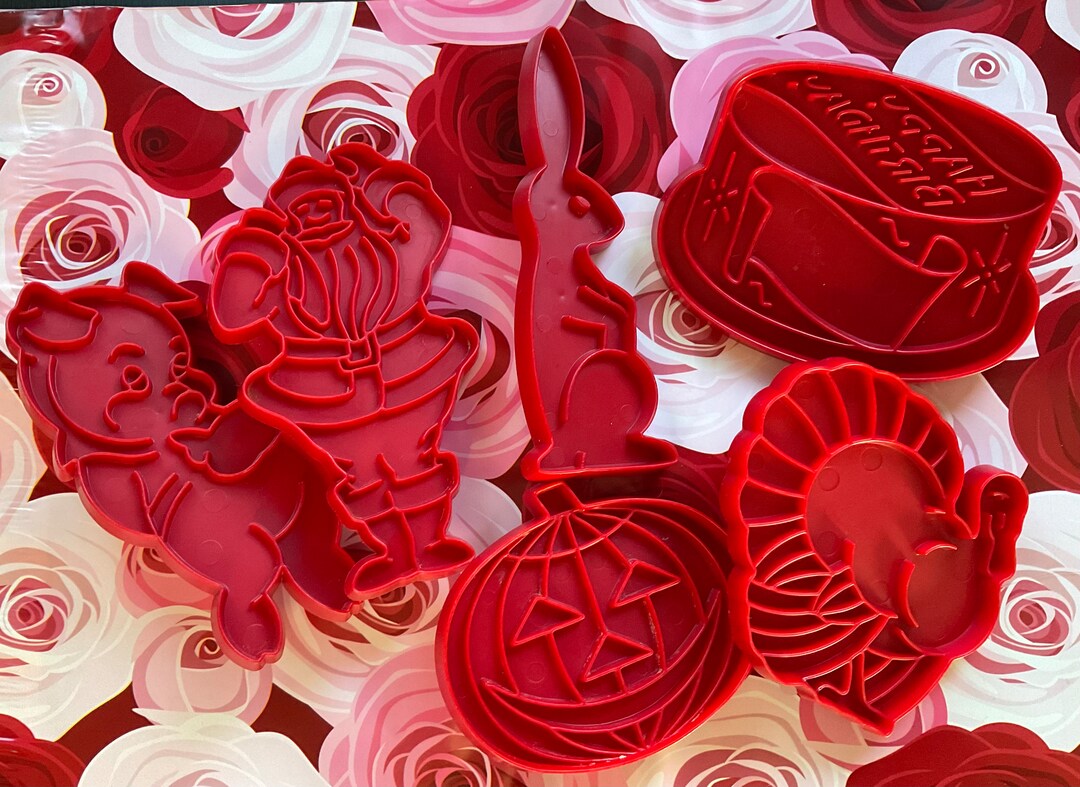 Vintage Red Tupperware Assorted Holiday Cookie Cutters 6 Cutters - Etsy