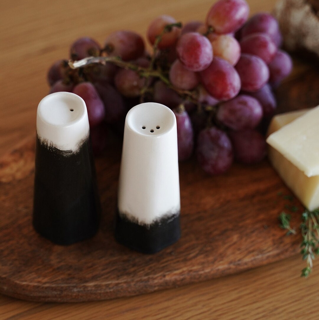 Salt and Pepper Shakers, Ceramic Salt and Pepper Set, Modern and ...