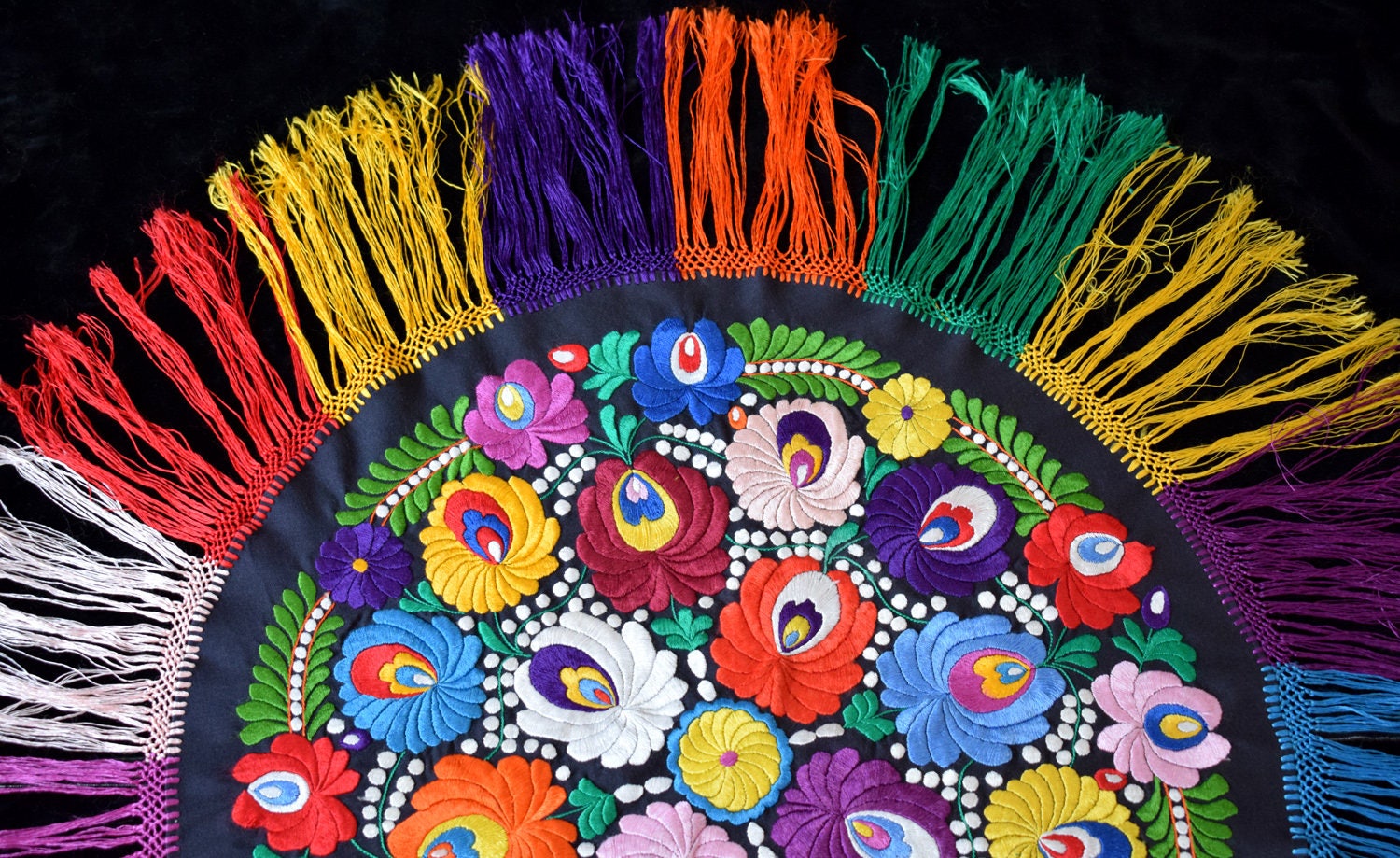 Rustic Hand Made Vintage Hungarian Silk Matyo Floral Embroidered Round ...