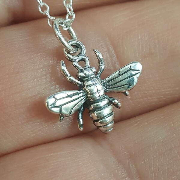 Bee Charm Necklace - Etsy