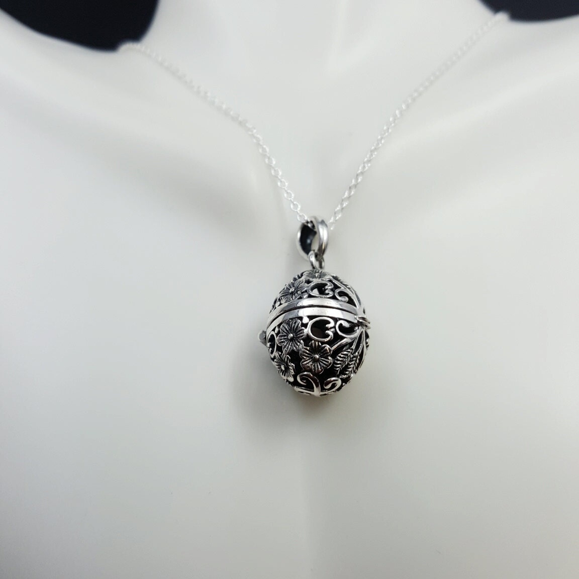 Sterling silver keepsake locket. filigree stash necklace. | Etsy