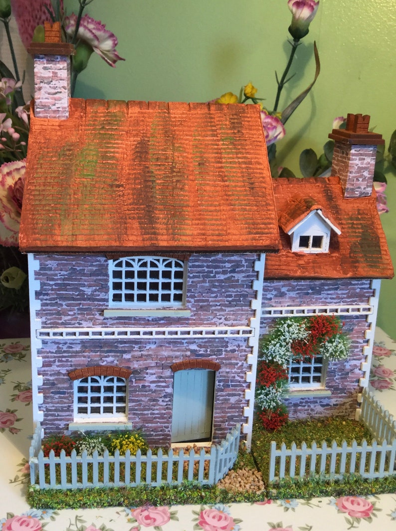 1/48 Quarter scale Rustic Cottage dolls house miniature. | Etsy