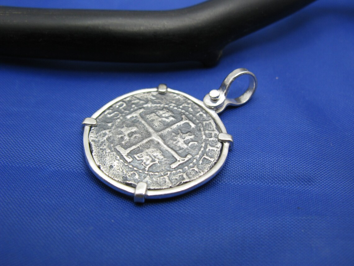 Sterling Silver Pirate Doubloon "2 Reale" Shipwreck Coin Pendant ...