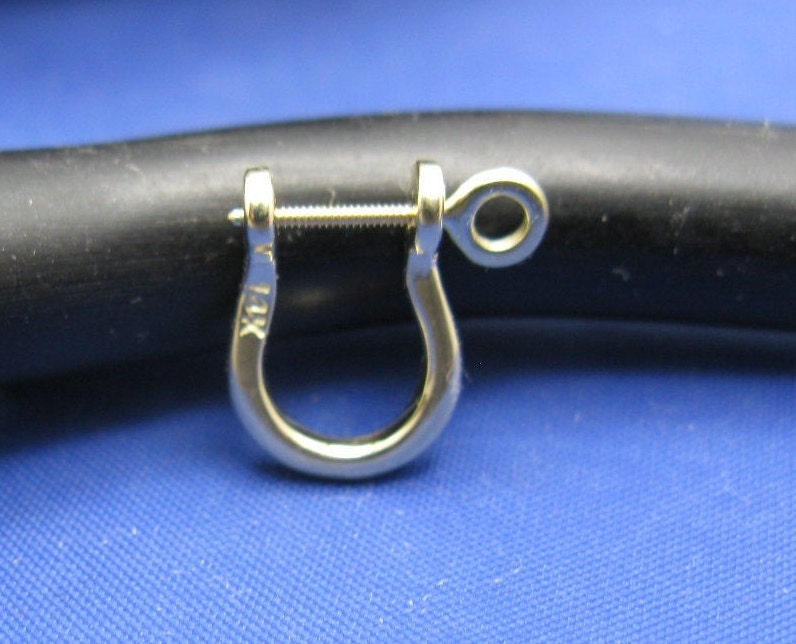 Small 14kt Solid Gold Pirate Shackle Earring Single Handmade by Crisol ...